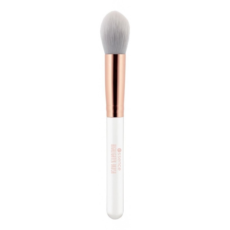 Essence Кисть для хайлайтера Highlighter Brush - купить недорого, цены ...