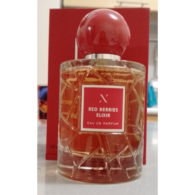Les Soeurs de Noe Red Berries Elixir - купить женские духи, цены от 450 р. за 2 мл