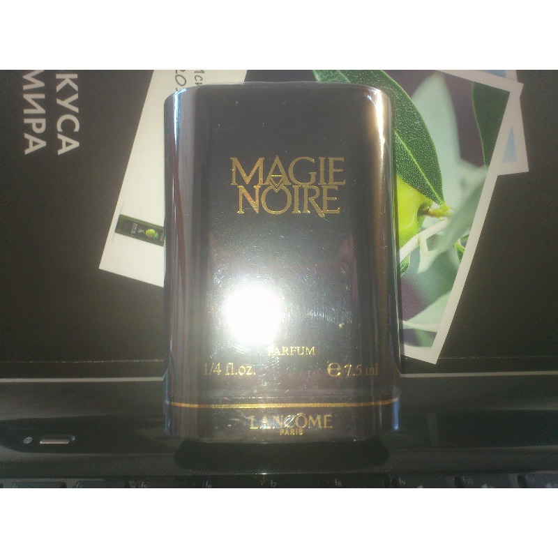 Lancome Magie Noire - купить женские духи, цены от 3780 р. за 7 мл