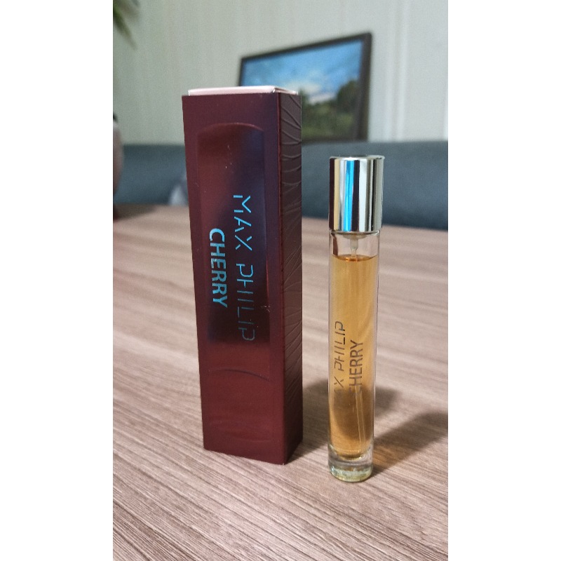 Max Philip Cherry - купить духи, цены от 260 р. за 2 мл