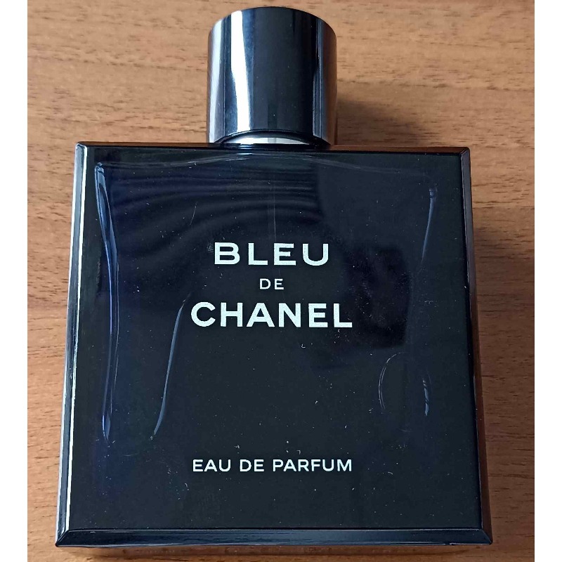 Bleu de Chanel Eau de Parfum - купить мужские духи, цены от 260 р. за 1 мл