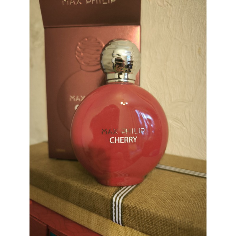 Max Philip Cherry - купить духи, цены от 260 р. за 2 мл